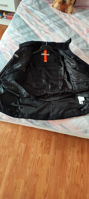 Ellesse ski jakna Nova, nije nosena jer ne odgovara velicina
