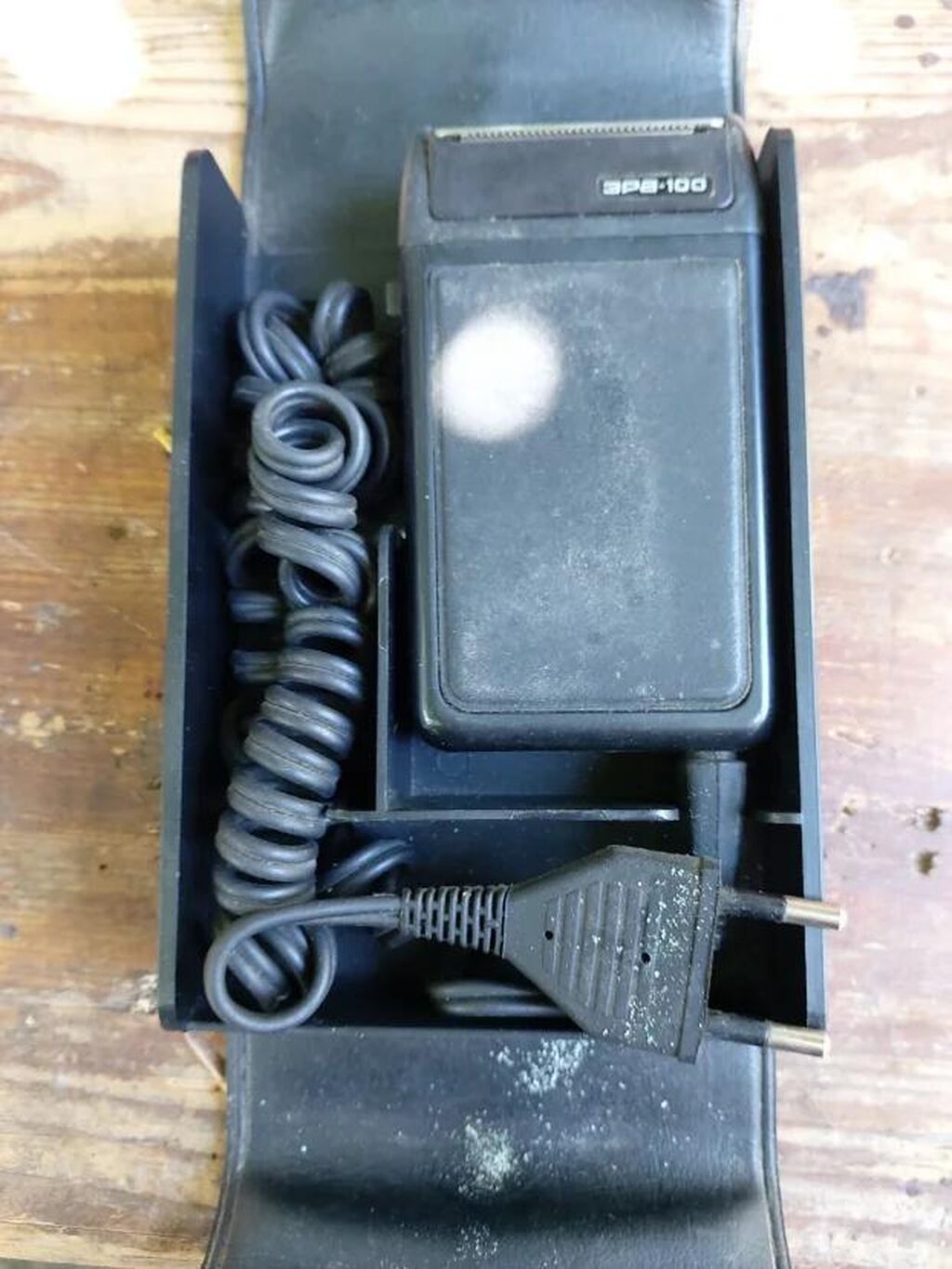 Neispravni aparati za brijanje sa vibracionim nožem. Neispravni