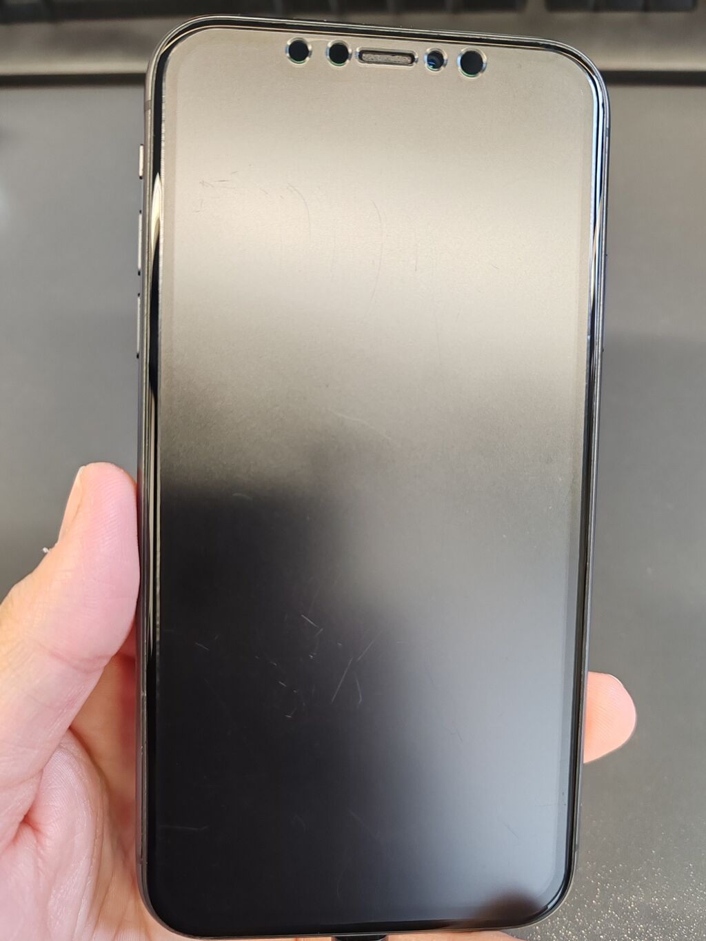 Iphone 11 64gb Baterija 76% U super stanju, na njemu mat folija