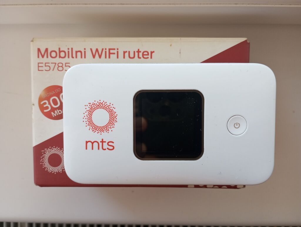 MTS mobilni WiFi ruter E5785 (Huawei) - LTE Cat6, brzine do 300 Mbps