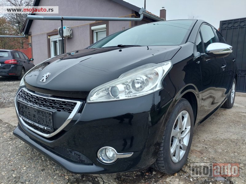 Peugeot 208 1.2B STYLE KAO NOV