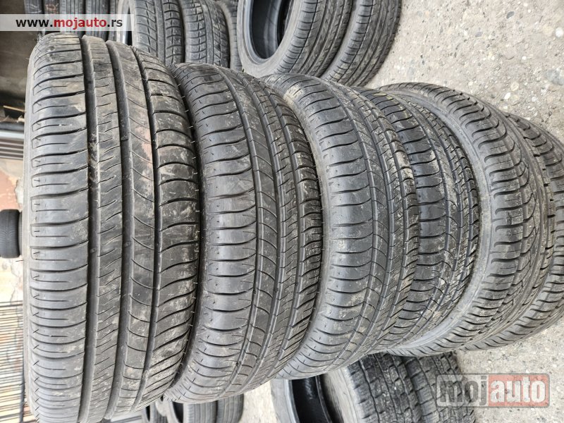 185-60-15 Michelin kao nove odlicne