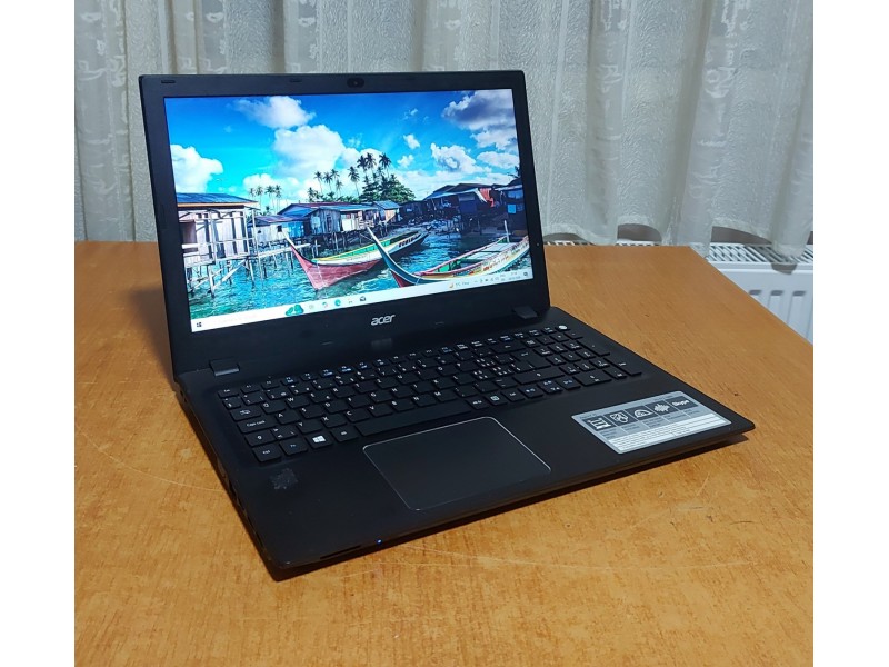 Acer Aspire F5-571_15.6"_i5-4210U_8GB_1TB
