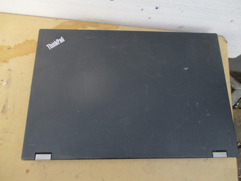 29.LENOVO ThinkPad L560 laptop za delove