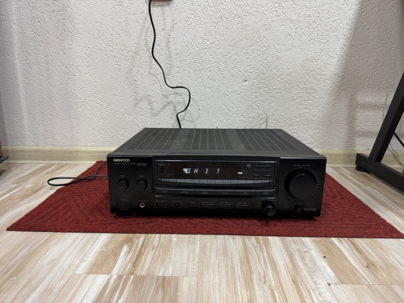 Kenwood KR-V7060 Moćan Risiver