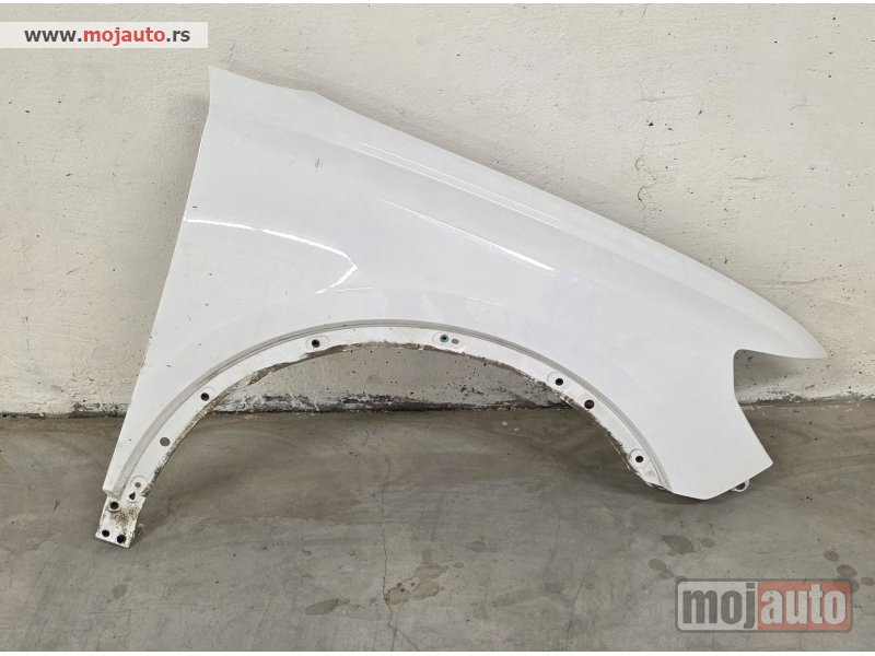 Audi Q3 / 83A / 2018-2025 / Desno krilo / Blatobran / ORIGINAL