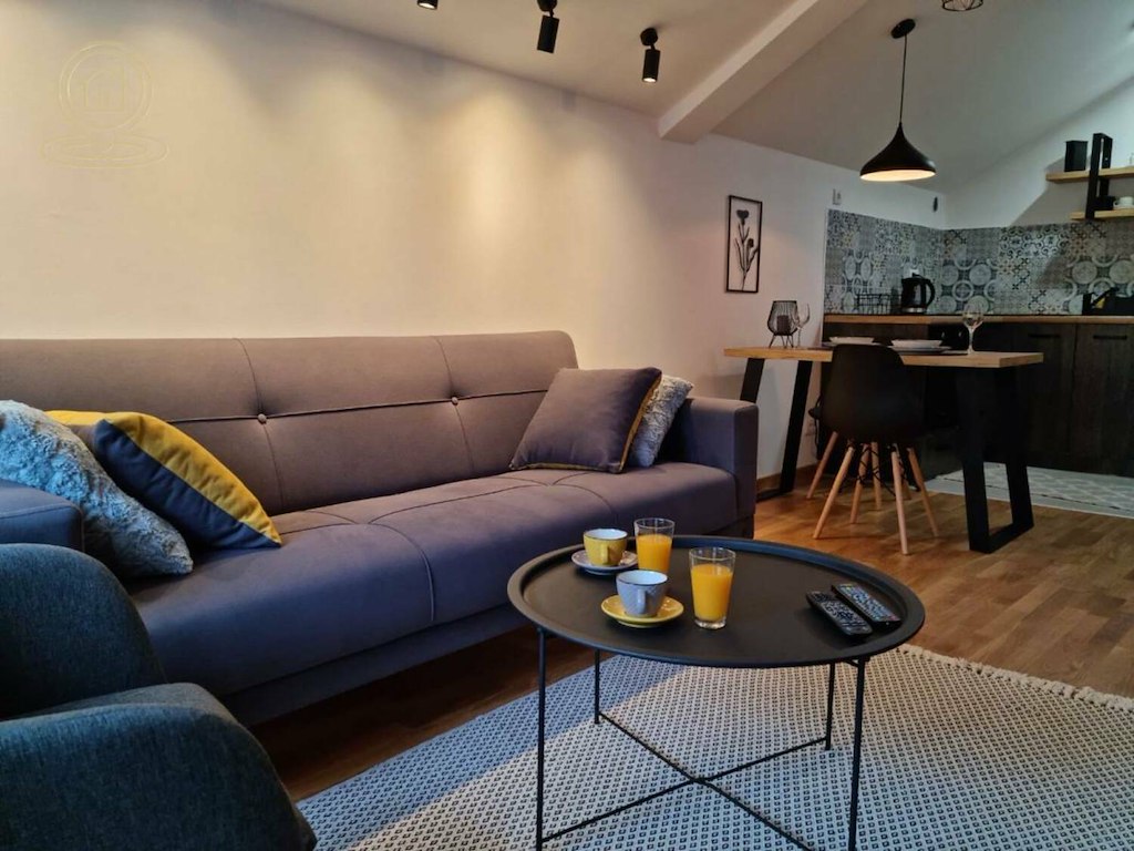 Jednoiposoban stan, Novi Sad | Izdavanje · 38m² · 500€