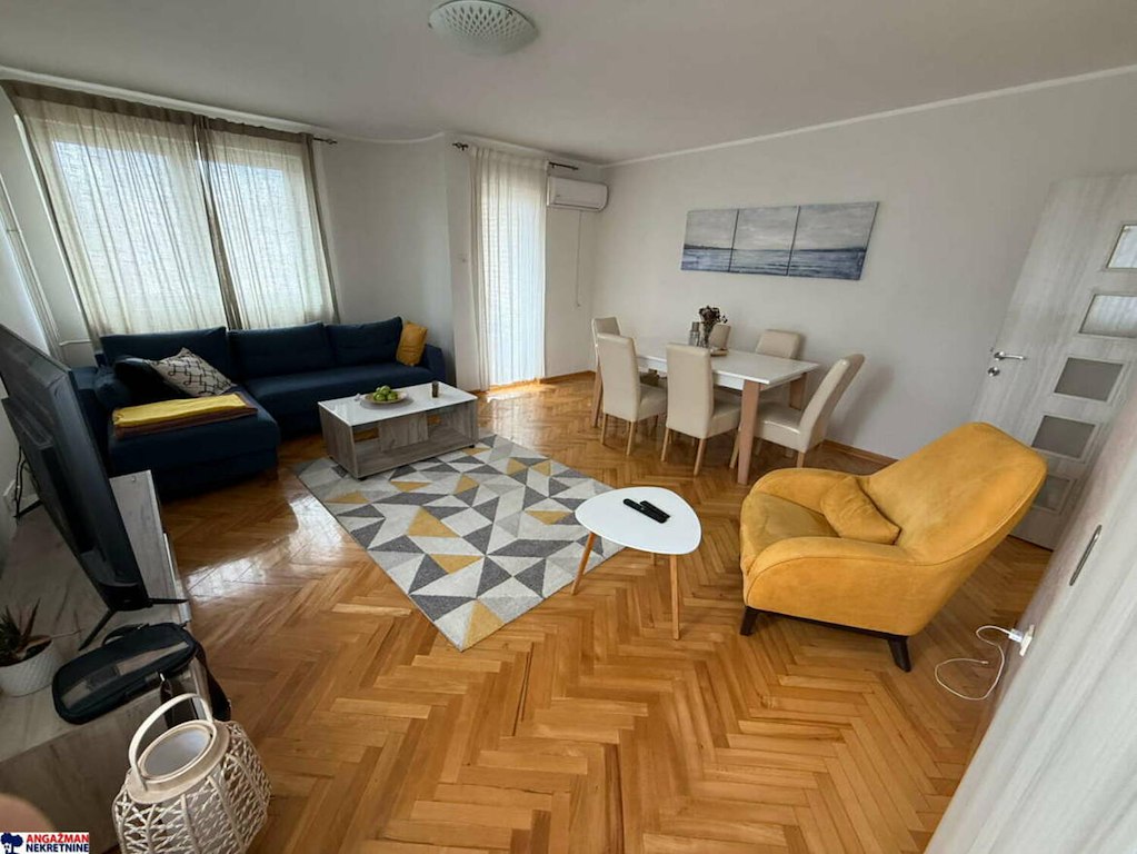 Cetvorosoban stan, Beograd - Konjarnik | Izdavanje · 114m² · 1.000€