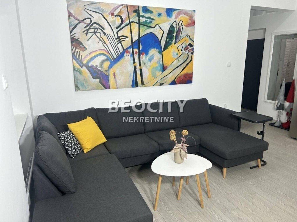 Dvosoban stan, Beograd - Zemun (centar) | Izdavanje · 42m² · 850€