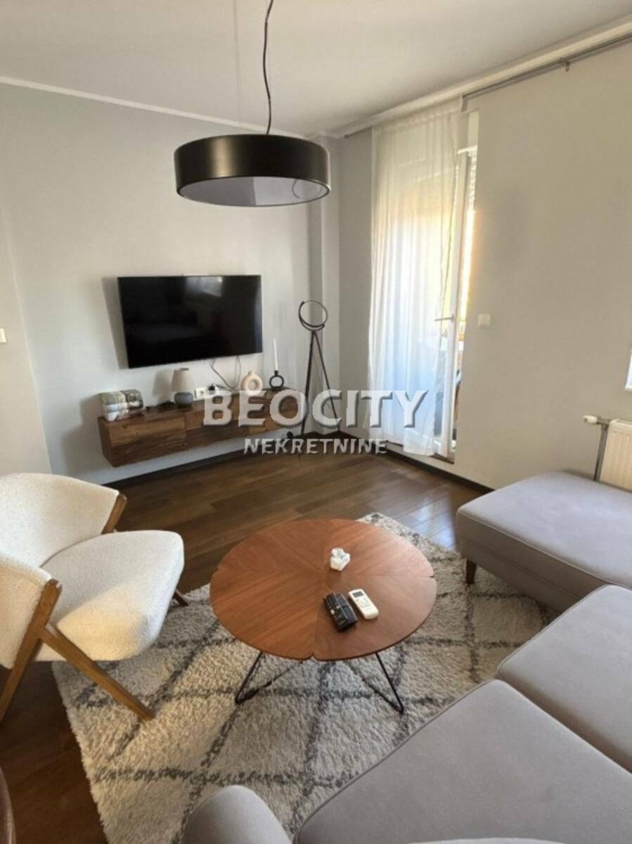 Dvosoban stan, Novi Sad - Bulevar Evrope | Izdavanje · 43m² · 500€