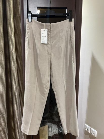 Zara pantalone