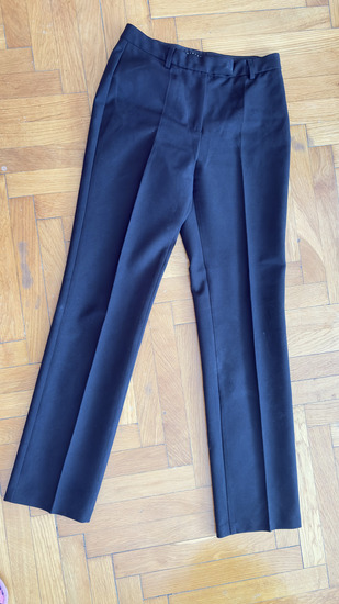 Sisley crne pantalone