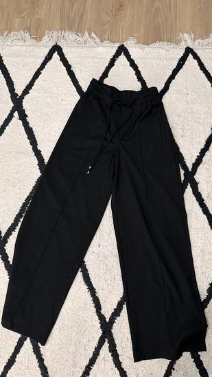 Zara pantalone
