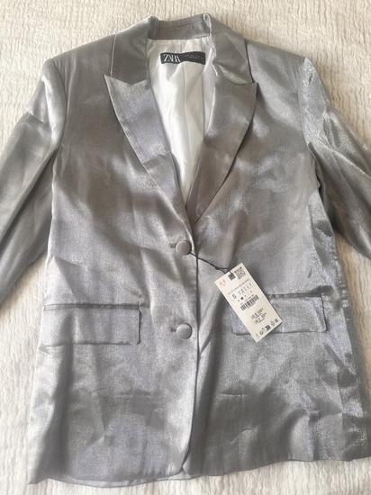 Zara nov silver sako s velicina
