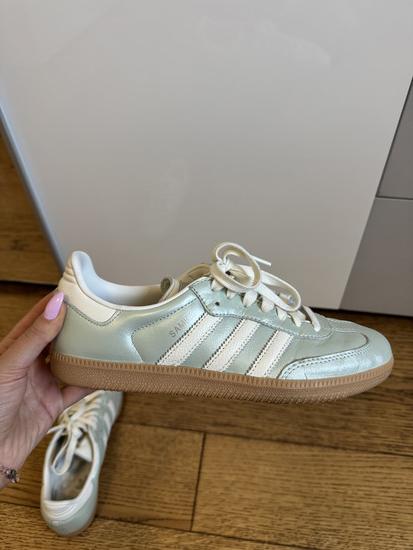 Adidas samba