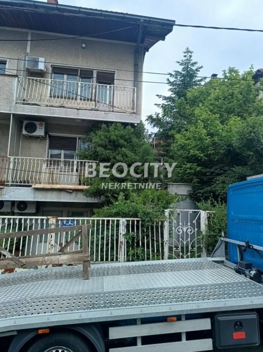 Kuća, Beograd - Zvezdara | Prodaja · 330m² · 230.000€