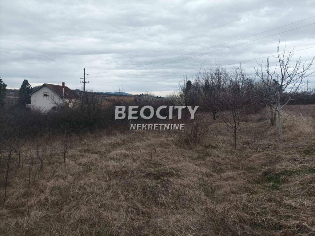 Plac, Beograd - Ralja | Prodaja · 3900m² · 54.600€