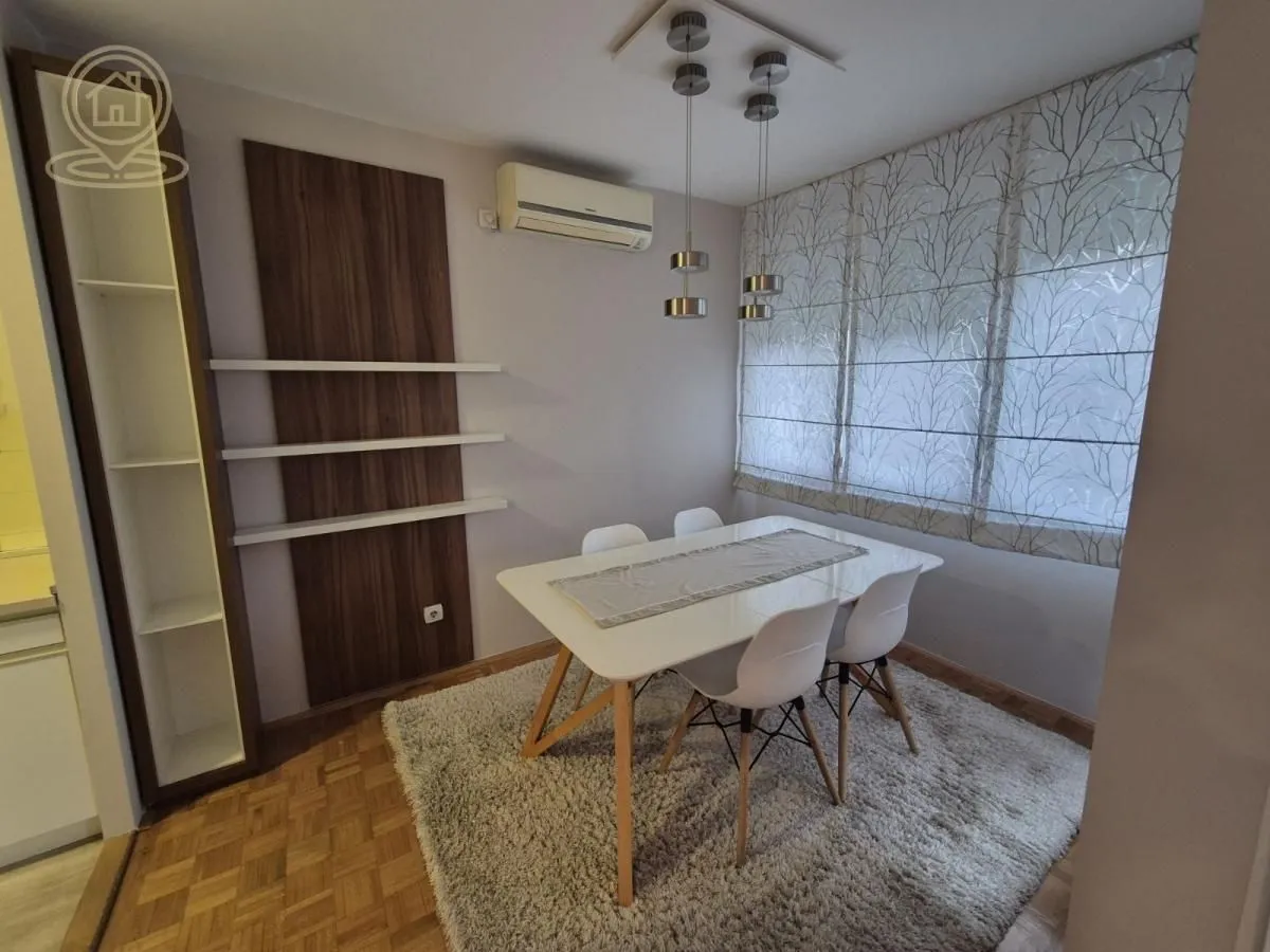 Izdavanje, dvosoban stan, 50m², Novi Beograd Blok 22, Novi Beograd Sve Podlokacije