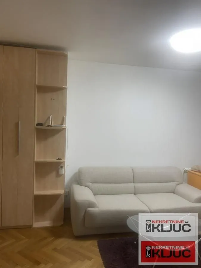 Izdavanje, jednosoban stan, 40m², Liman 1, Novi Sad Sve Podlokacije