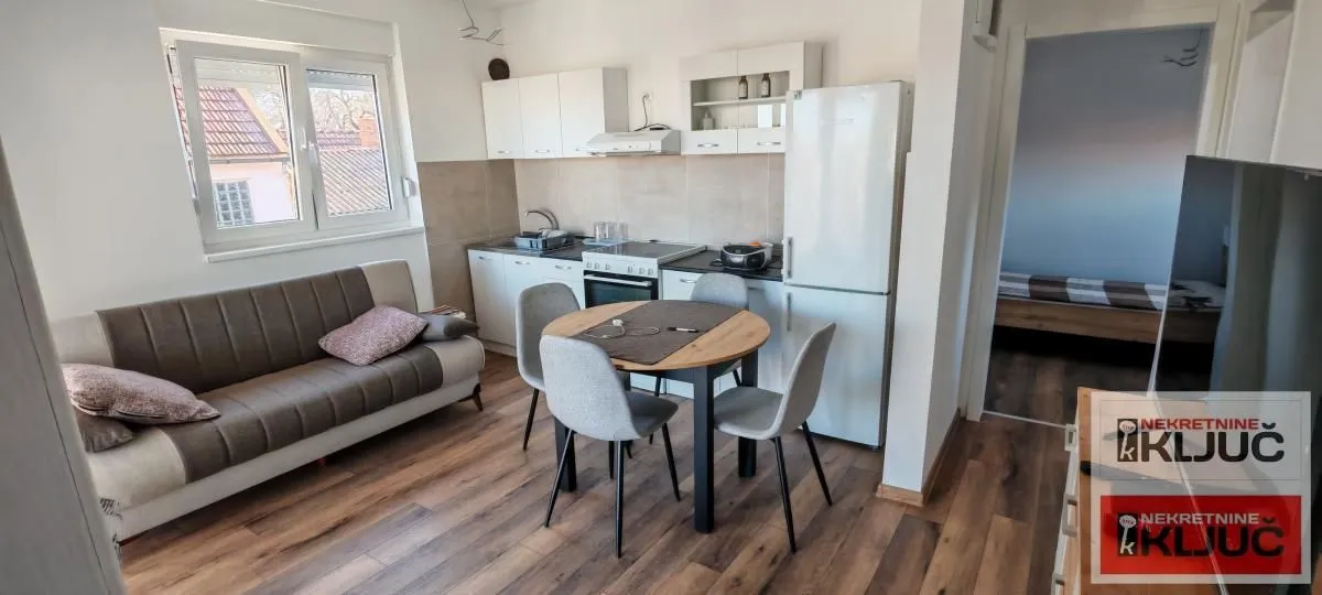Prodaja, dvosoban stan, 58m², Petrovaradin, Novi Sad