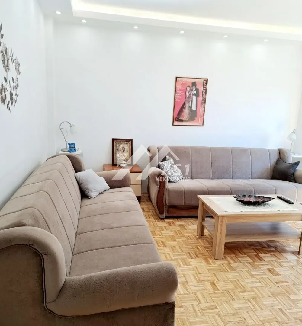Izdavanje, dvosoban stan, 51m², Sajam, Novi Sad Sve Podlokacije