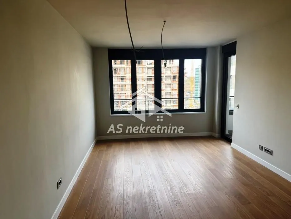 Izdavanje, trosoban stan, 78m², Novi Beograd Blok 65, Novi Beograd Sve Podlokacije