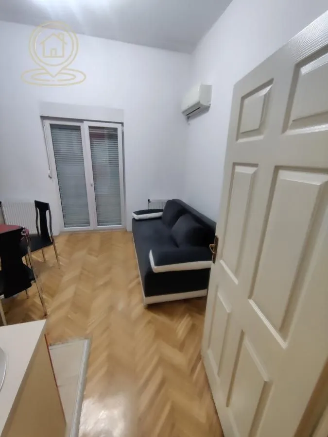 Izdavanje, jednosoban stan, 35m², Grbavica, Novi Sad Sve Podlokacije