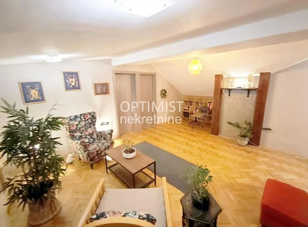 Prodaja, četvorosoban stan, 65m², Filmski Grad, Beograd