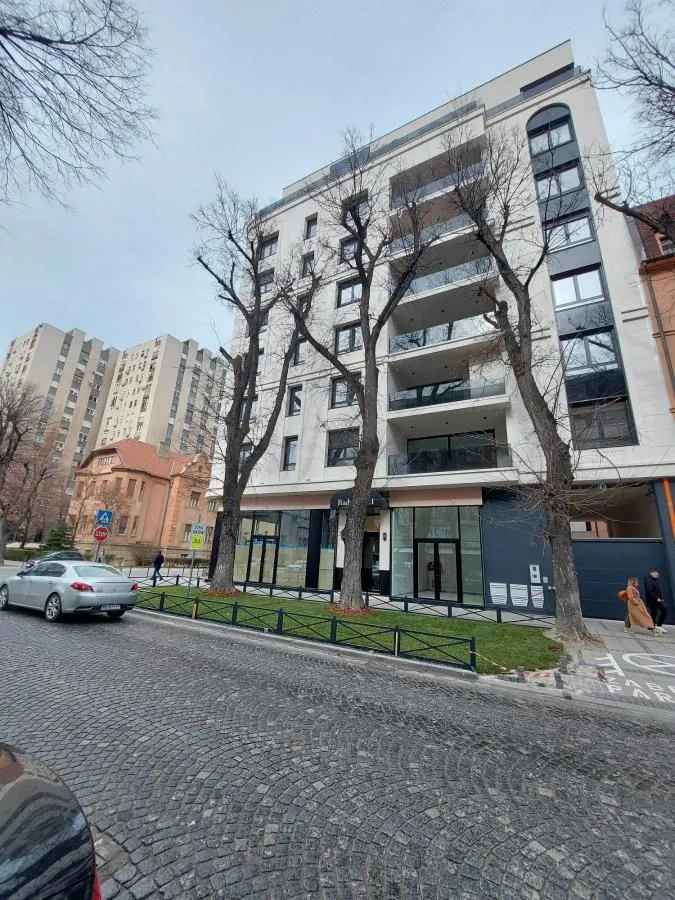 Izdavanje, poslovni prostor, 112m², Spens, Novi Sad Sve Podlokacije