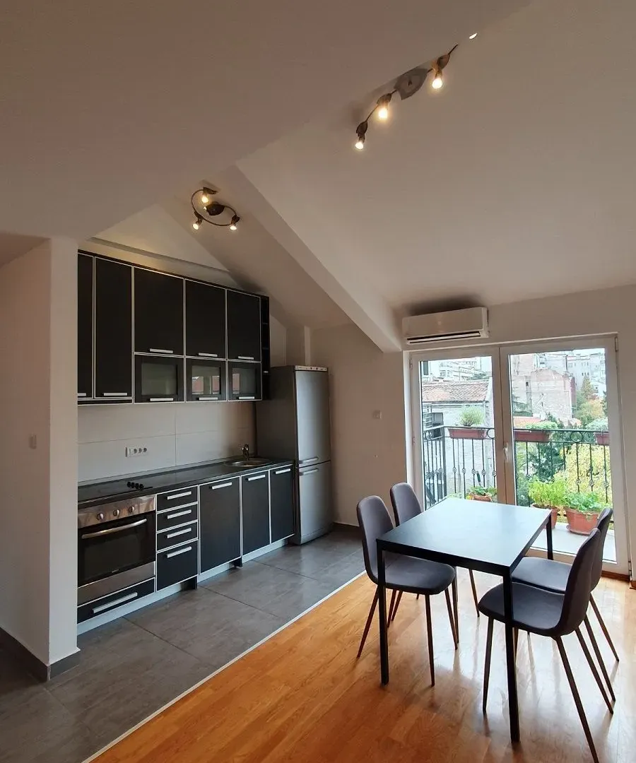 Prodaja, trosoban stan, 55m², Stari Grad, Beograd
