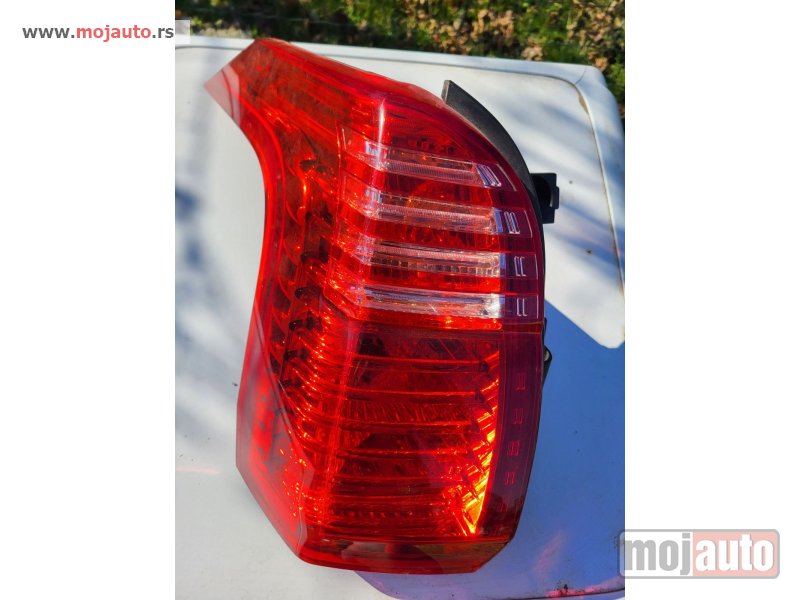 Stop lampa Peugeot 5008