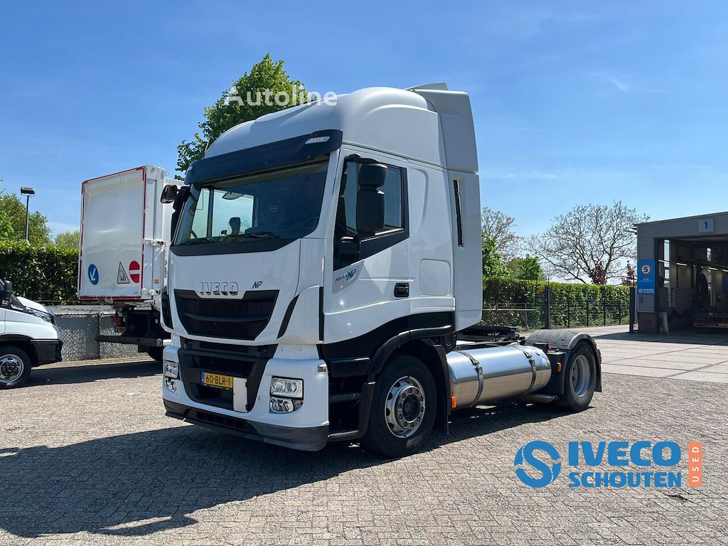 IVECO Stralis AS440S46T/P LNG tegljač