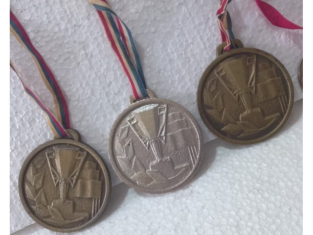JNA medalje sa spotskih takmičenja
