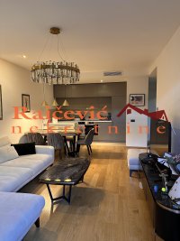 STARI GRAD Venizelosova ID: 91200