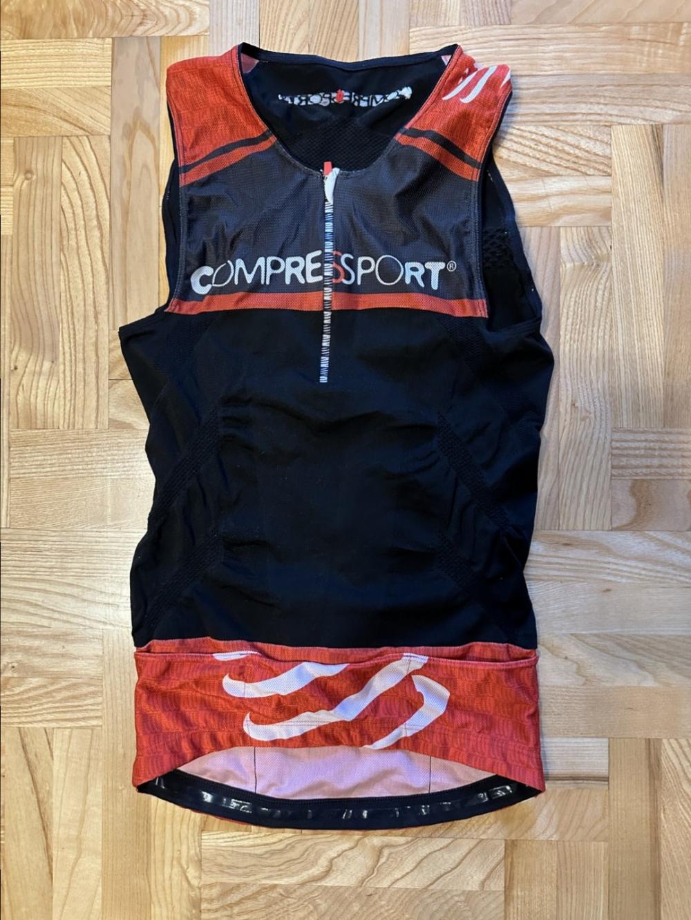 Dres za triatlon Compressport L