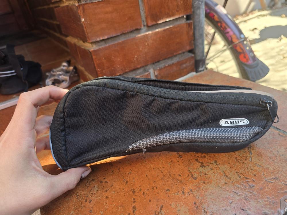 Abus torbica