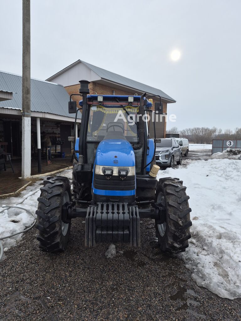 New Holland TL 105 traktor točkaš