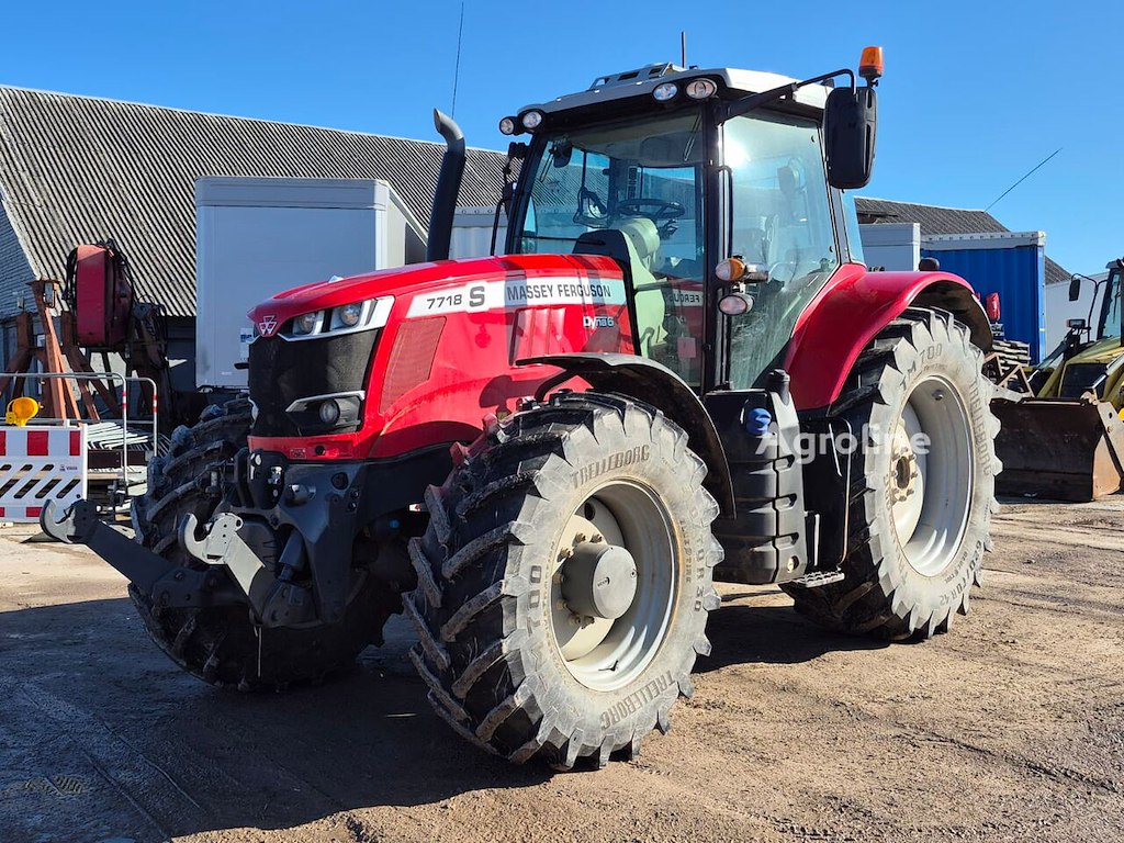 Massey Ferguson 7718S traktor točkaš