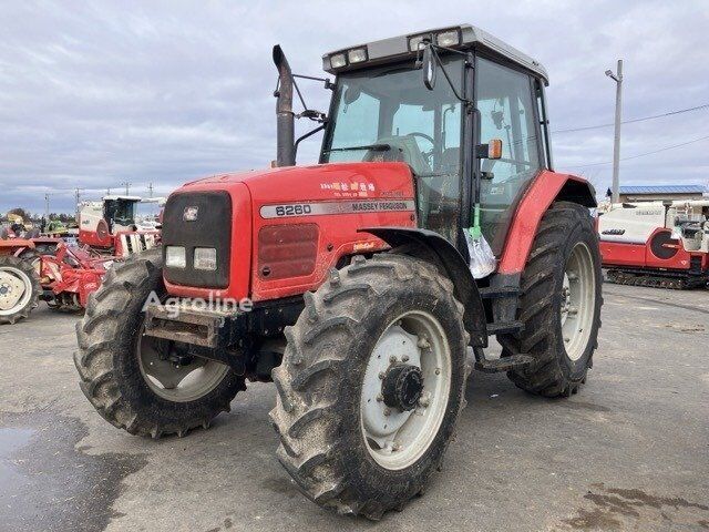 Massey Ferguson TRACTOR(Massey Ferguson) traktor točkaš