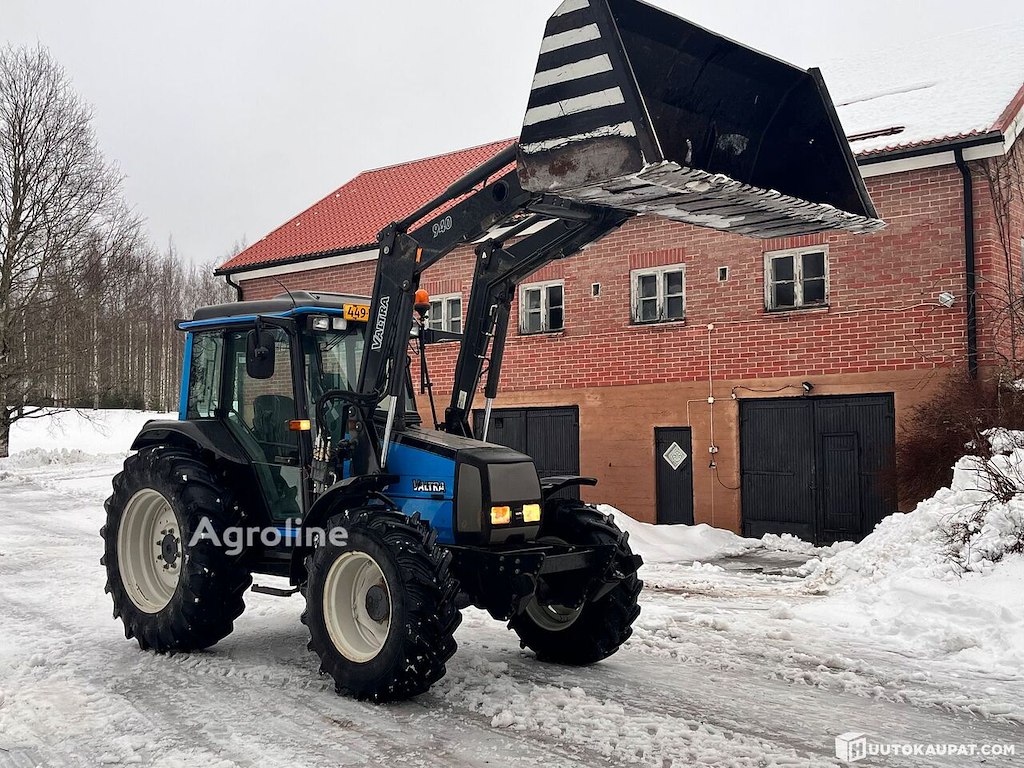 Prodaje se Valtra A95 tractor with front loader, 3,100 h, Very tidy, low hours, 20 traktor točkaš na aukciji