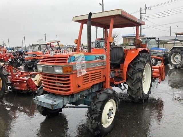 Kubota TRACTOR(Kubota) traktor točkaš