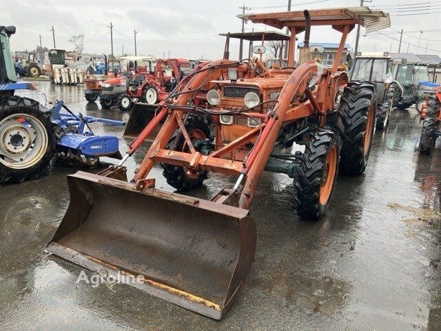 Kubota TRACTOR(Kubota) traktor točkaš
