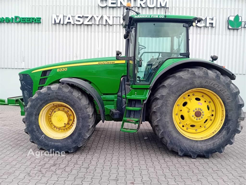 John Deere 8330 traktor točkaš
