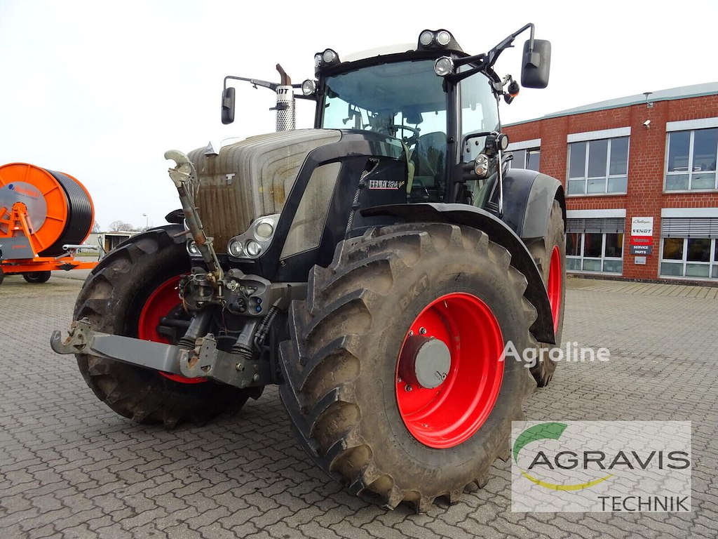 Fendt 824 Vario SCR traktor točkaš