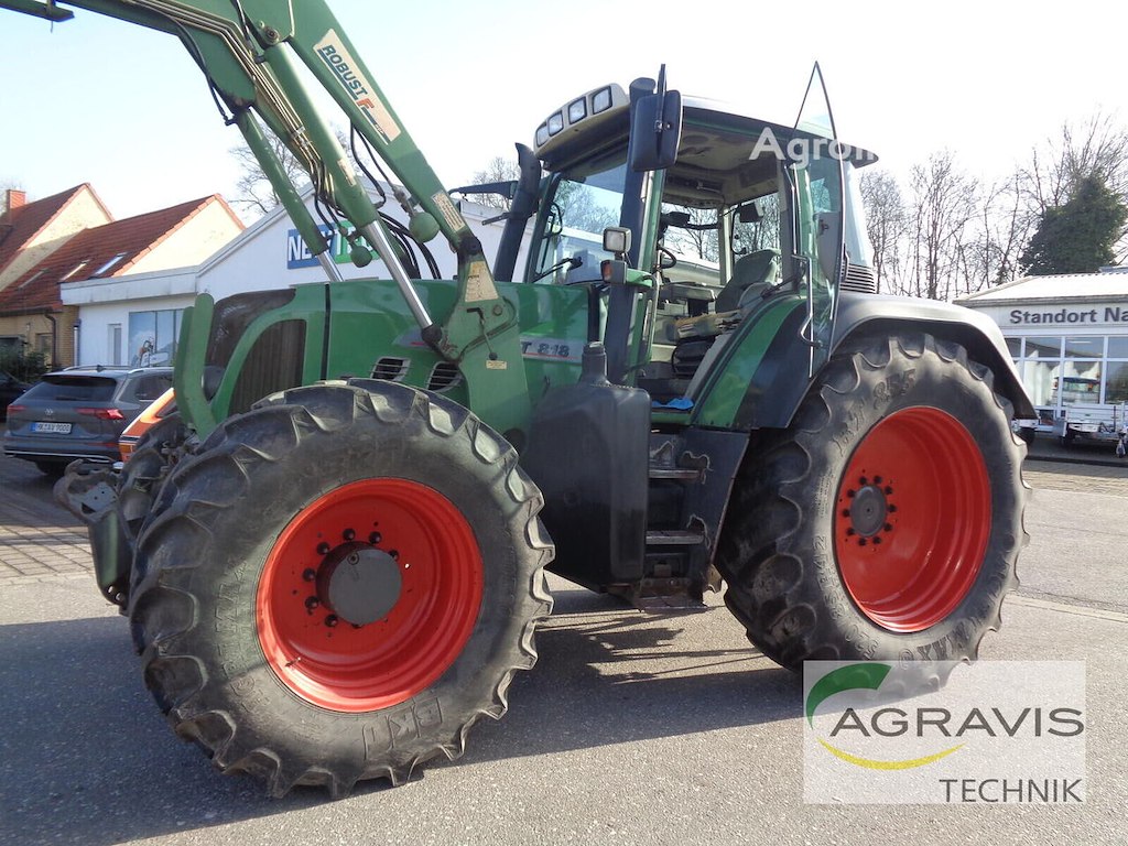 Fendt 818 Vario traktor točkaš