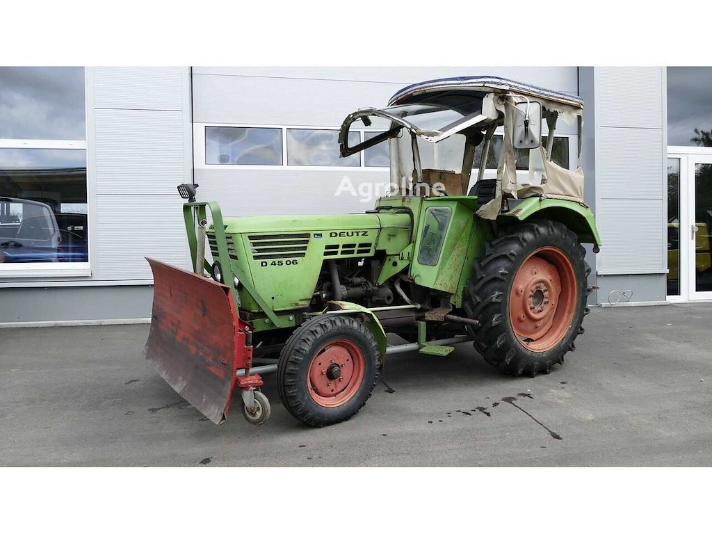 Prodaje se Deutz D45 06-S mini traktor na aukciji
