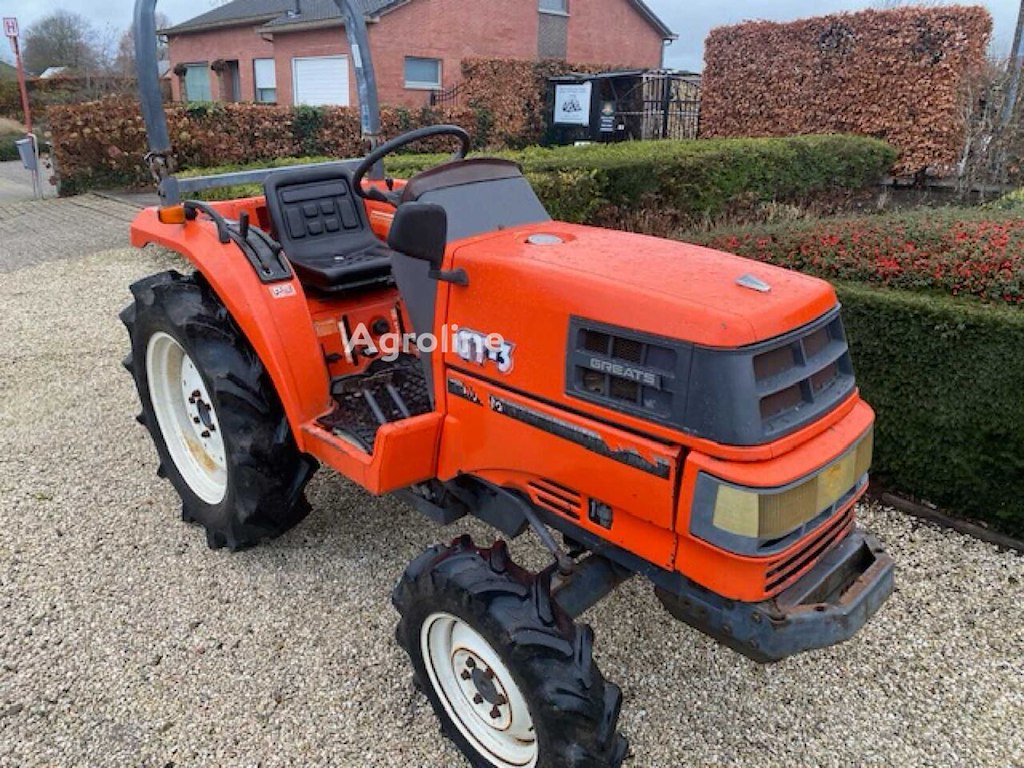 Prodaje se Kubota GT 3 mini traktor na aukciji
