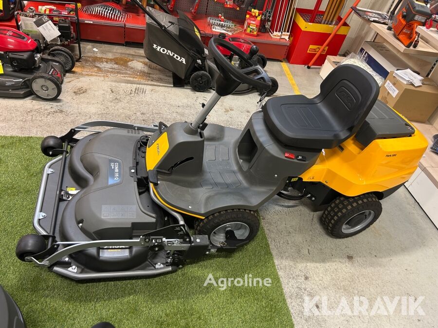 Prodaje se Stiga Park 300 traktor kosilica na aukciji