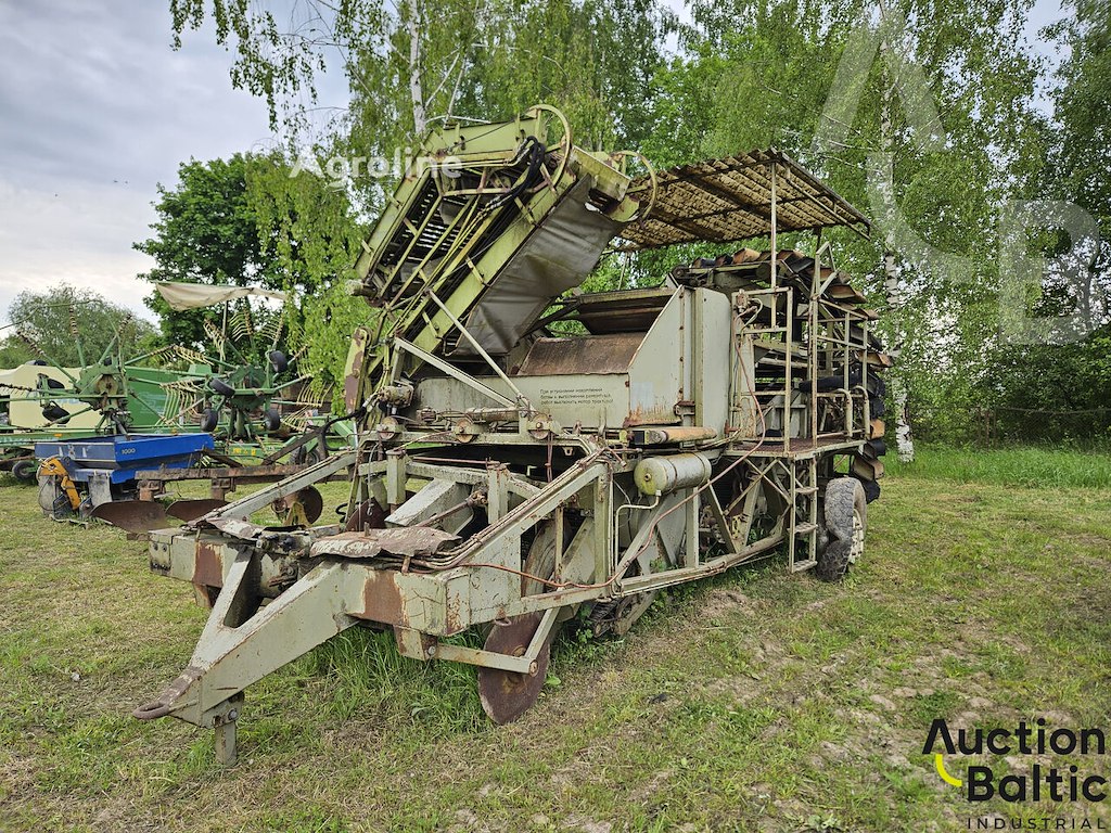 Prodaje se Fortschritt E 686 kombajn za krompir na aukciji