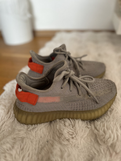 Yeezy adidas patike 36